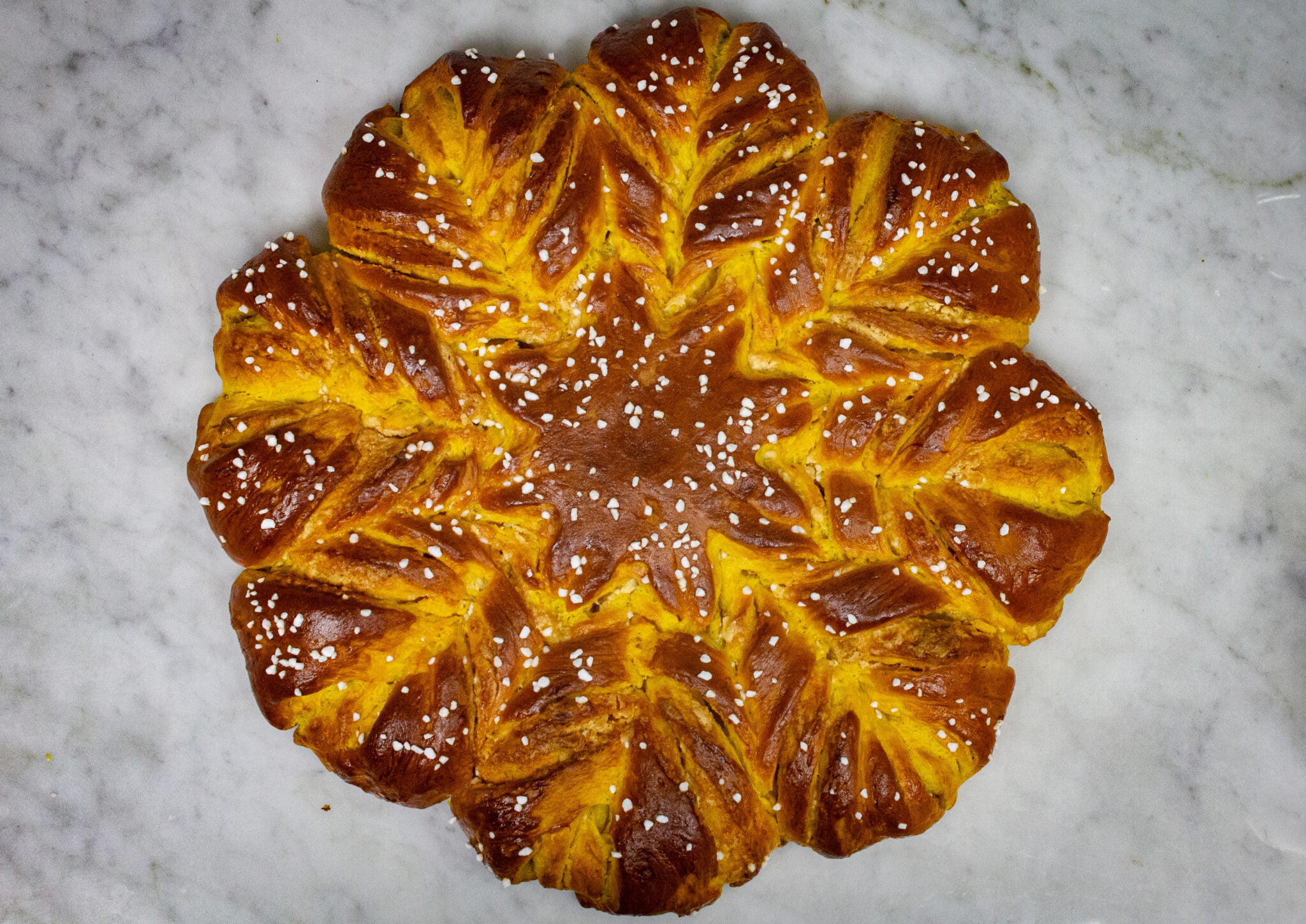 Saffron Christmas Star (or buns) with white chocolate - Fika with M